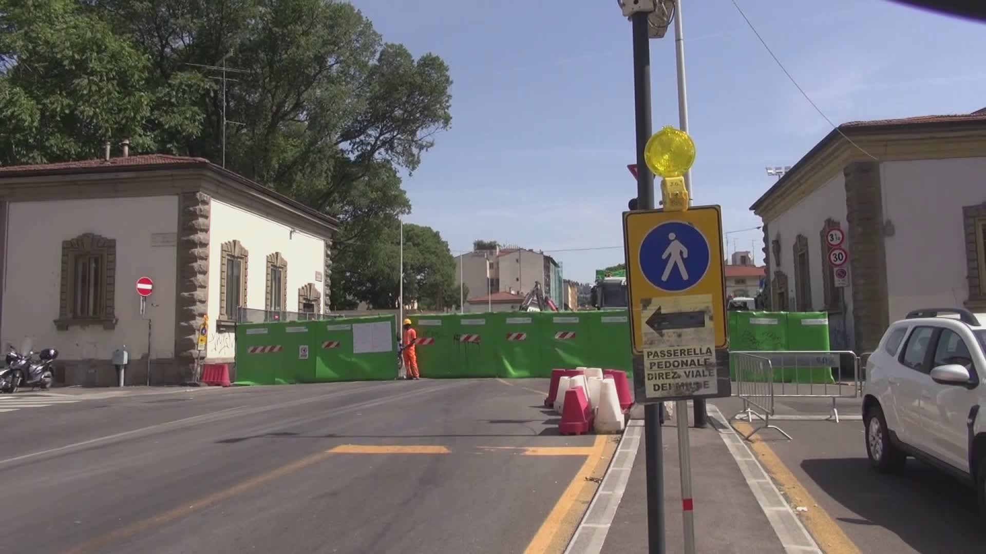 1° giorno chiusura Ponte al Pino tra disagi e rallentamenti - Toscana Tv