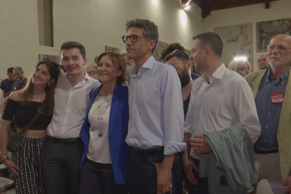 PASSAGGIO DI CONSEGNE A PISTOIA TRA CELESTI E CAPECCHI - Toscana Tv